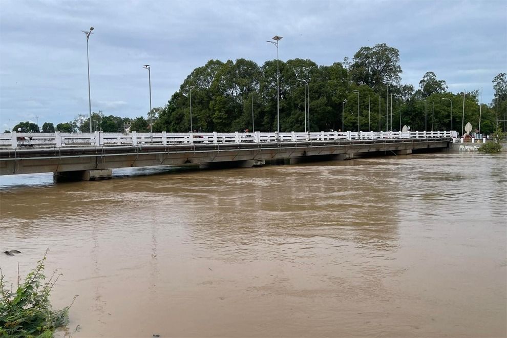 Battambang residents on high alert as Sangke River reaches danger level ...