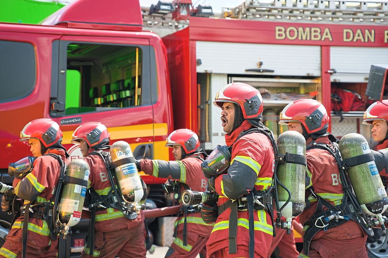 'Legasi: Bomba The Movie' honours Malaysian firefighters’ courage | The ...