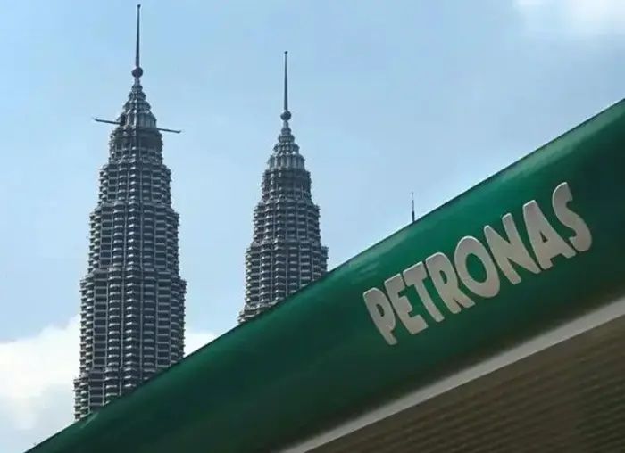 PETRONAS seals 15-year LNG deal | The Star