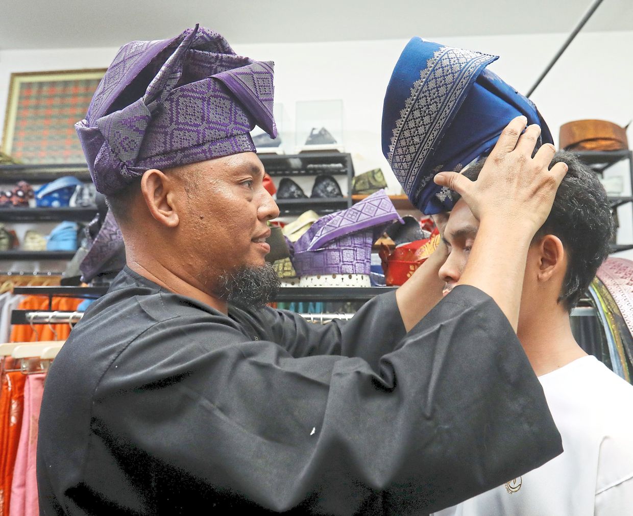 Malaysian quits job as a nurse to make tanjak, a traditional Malay male ...
