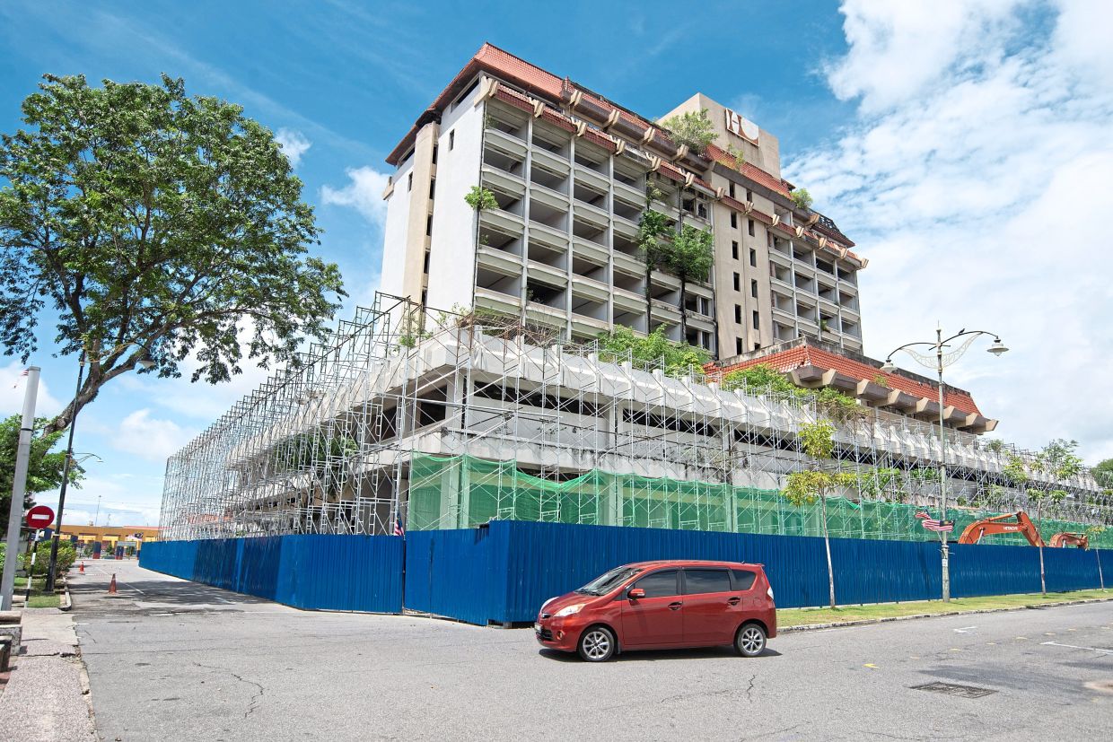 Former Labuan landmark to be demolished | The Star