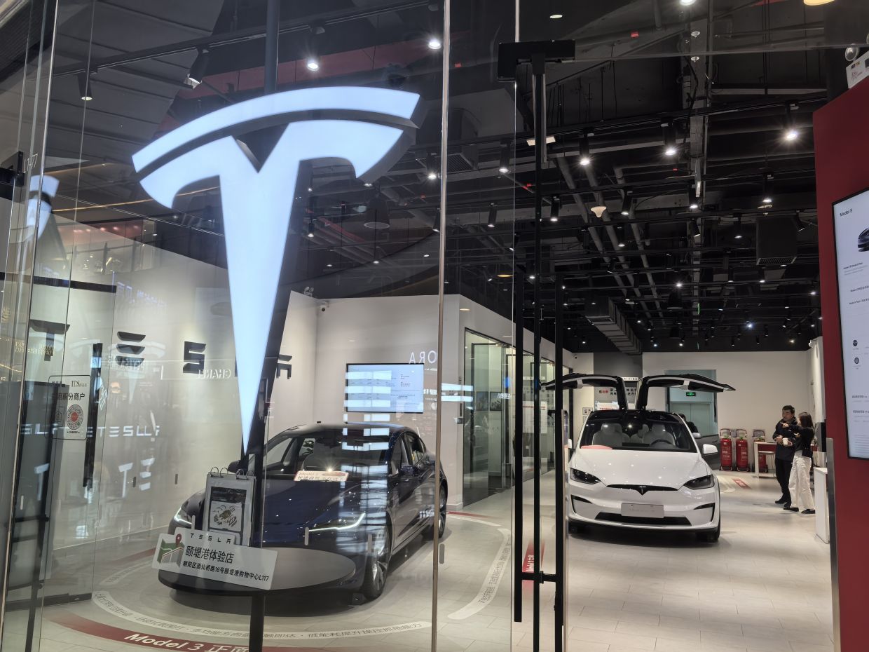 Tesla continues its skid in China as August sales and market share fall ...