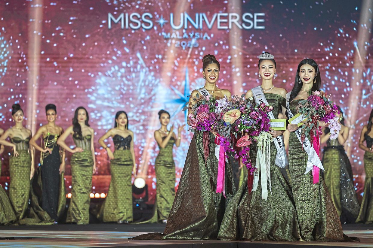 Chloe Lim crowned Miss Universe Malaysia 2025 | The Star