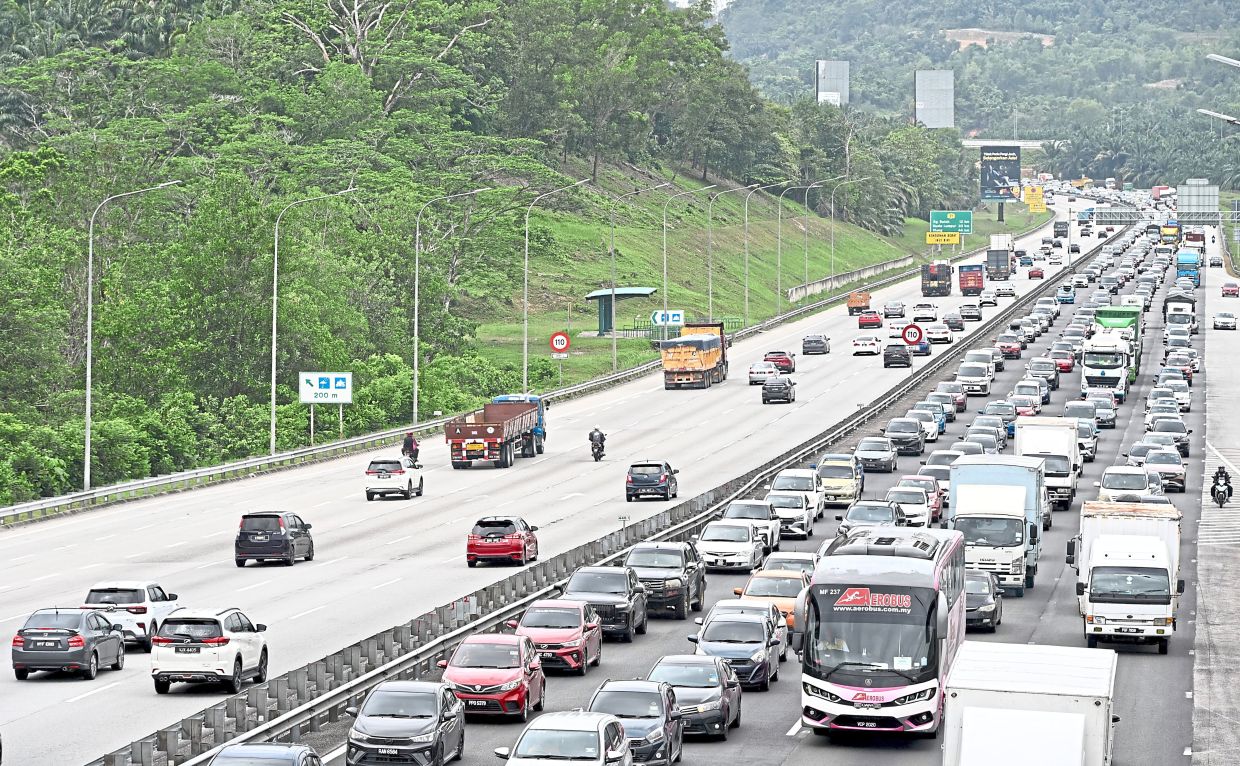 Heavy traffic expected over holiday weekend | The Star