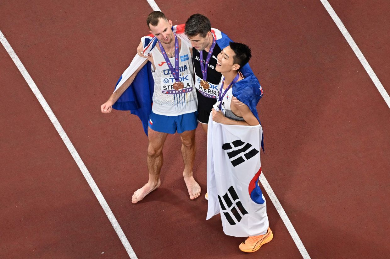The soaring stars: New Zealand's Kerr wins world men's high jump gold ...