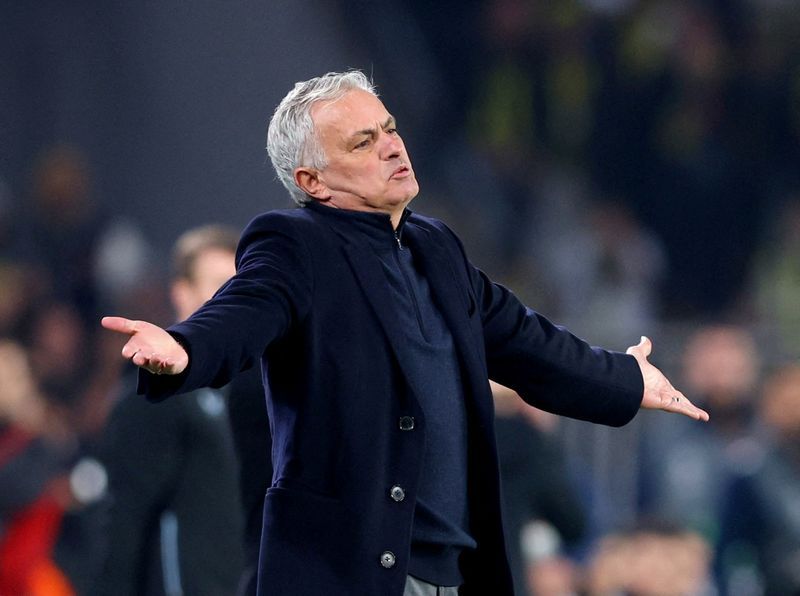 Football: Soccer-Mourinho heading to Benfica where it all began after ...