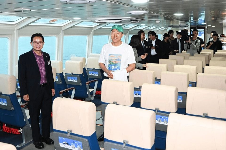 Seoul’s first water bus takes off, drawing mixed reviews | The Star