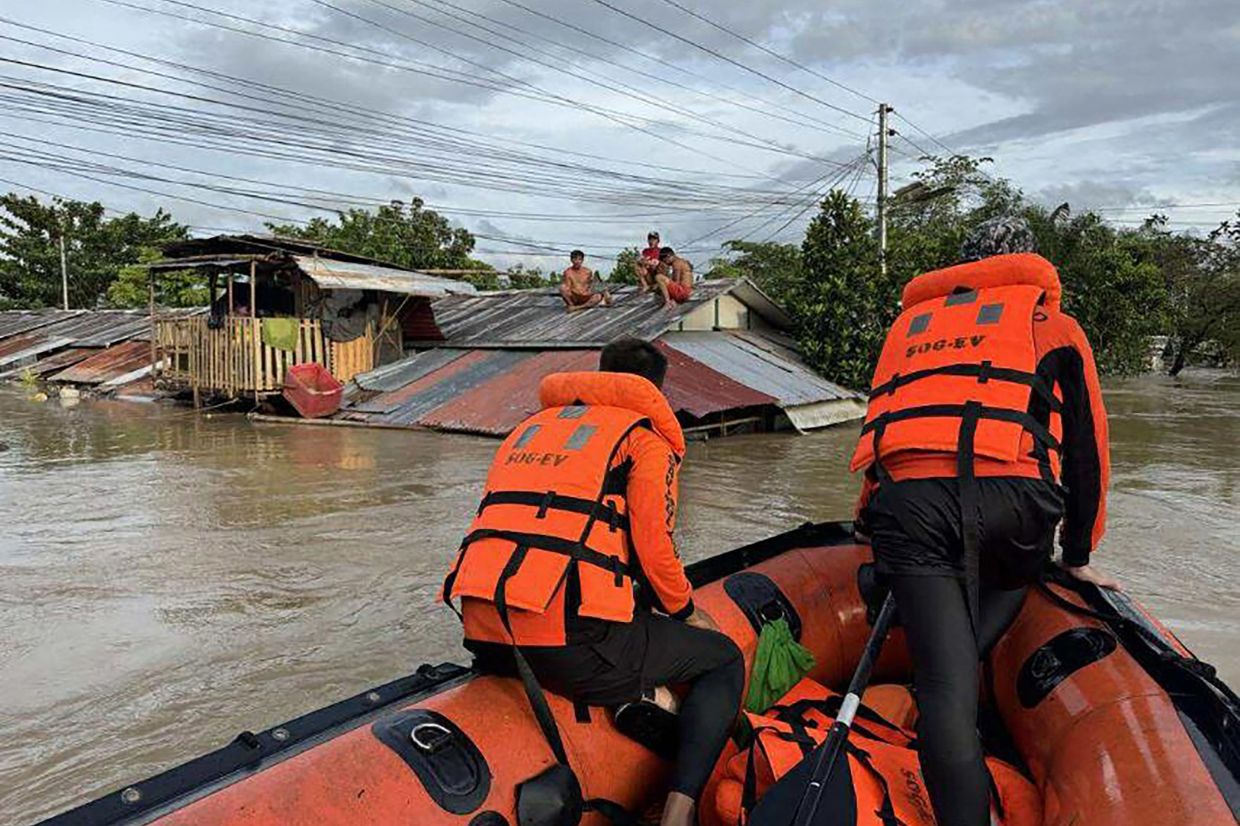 Philippines again tops World Risk Index over weather | The Star