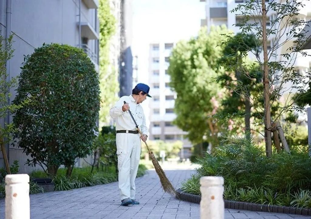 Japan man earns US$200,000 annually from investments, works as janitor ...