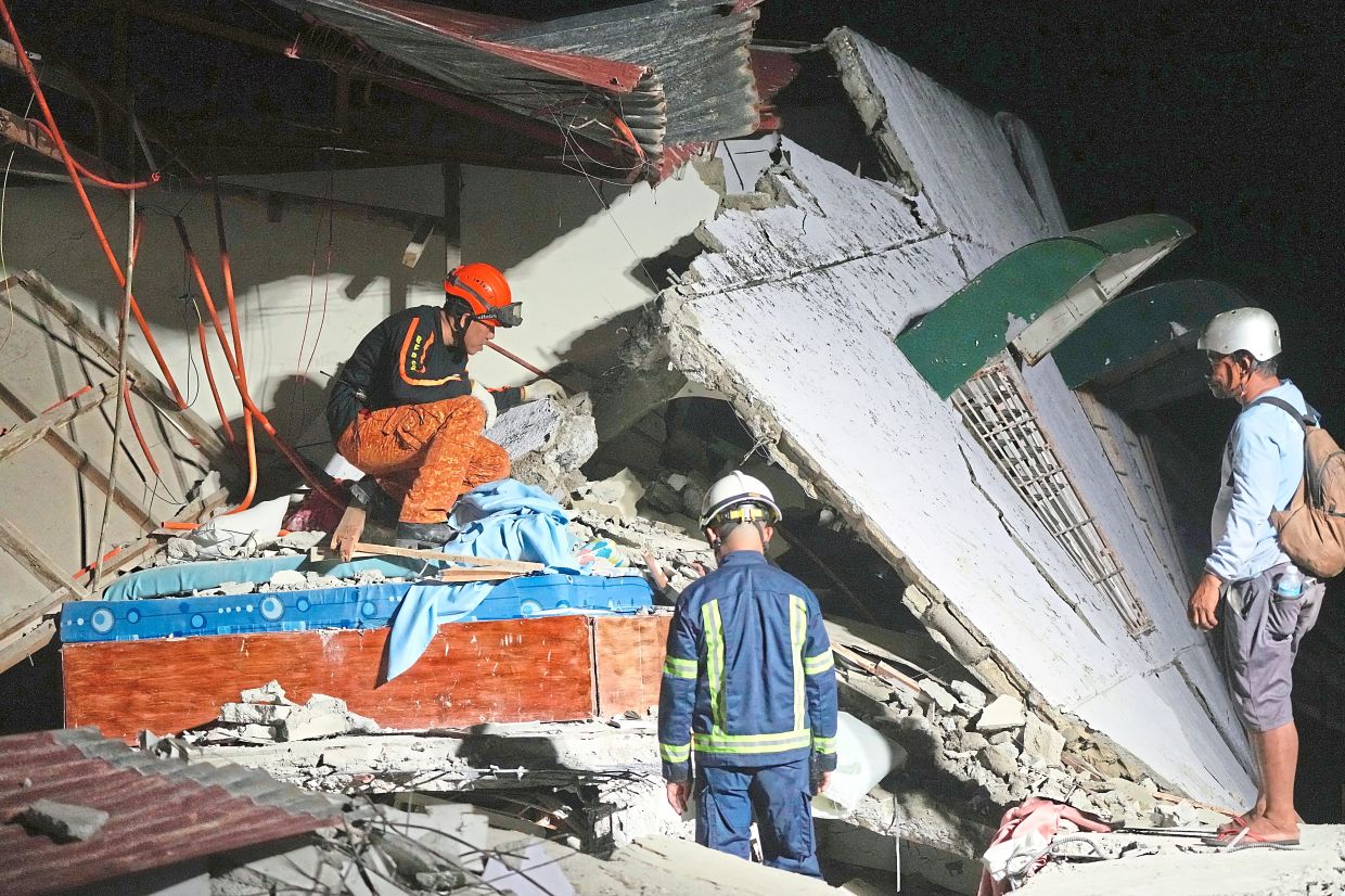 Tales of loss emerge from rubble | The Star