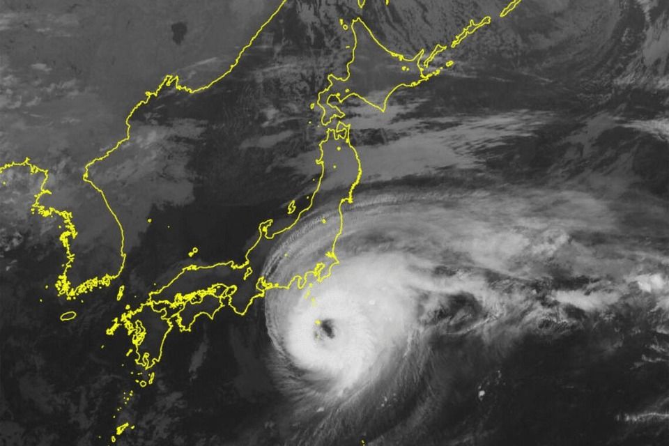 Typhoon hits Japanese islands south of Tokyo with heavy rain | The Star