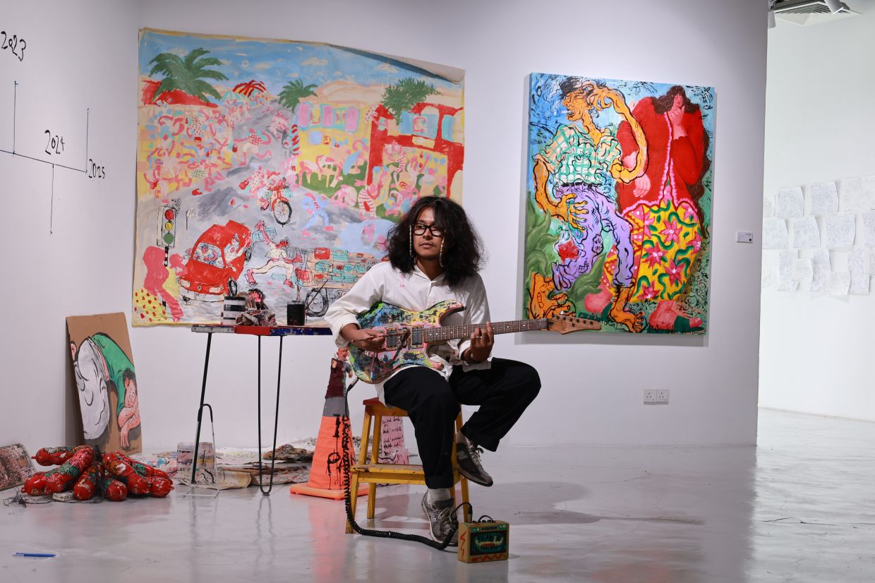 Kide Baharudin celebrates a decade of painting Malaysian life, quirks ...