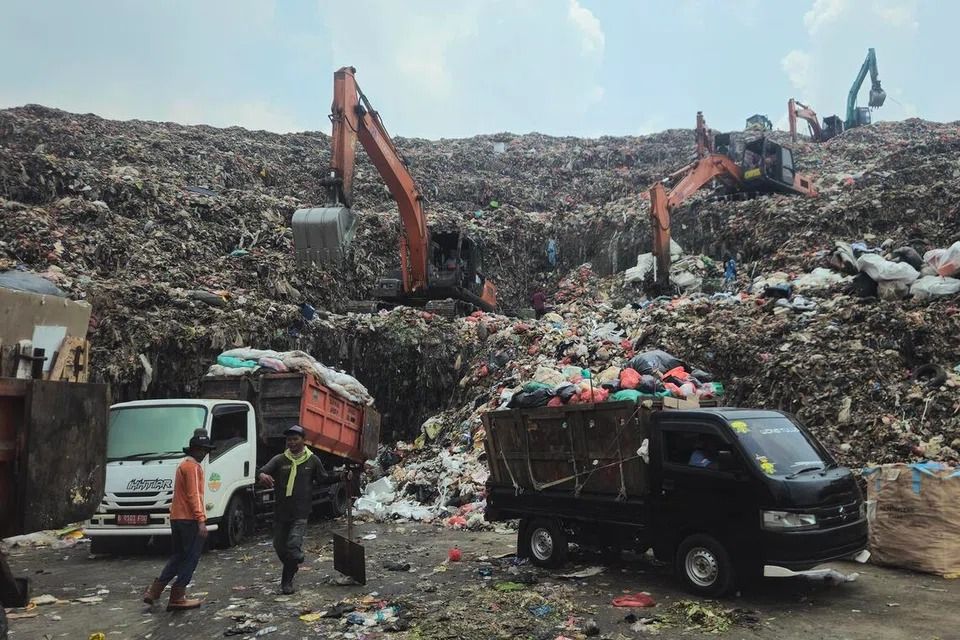 Turning rubbish to electricity: Indonesia to build huge incinerators to ...