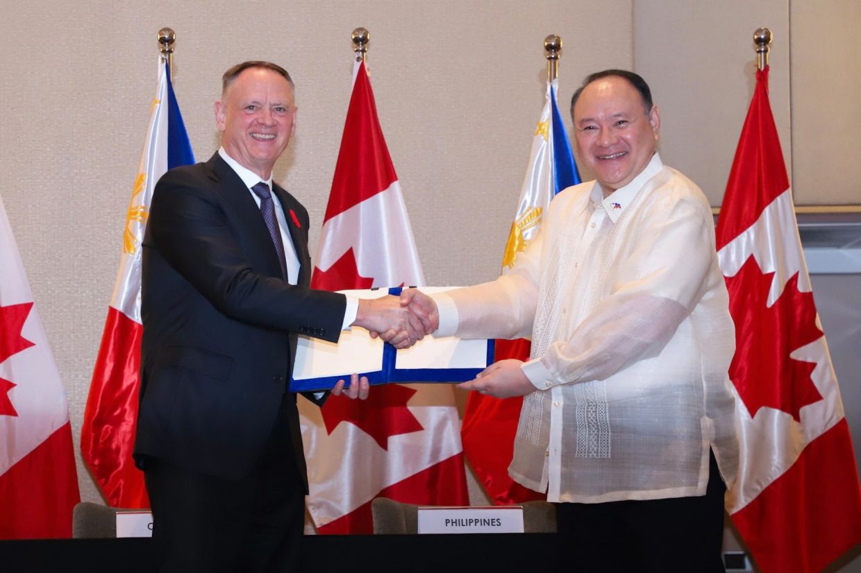Philippines inks military pact with Canada | The Star