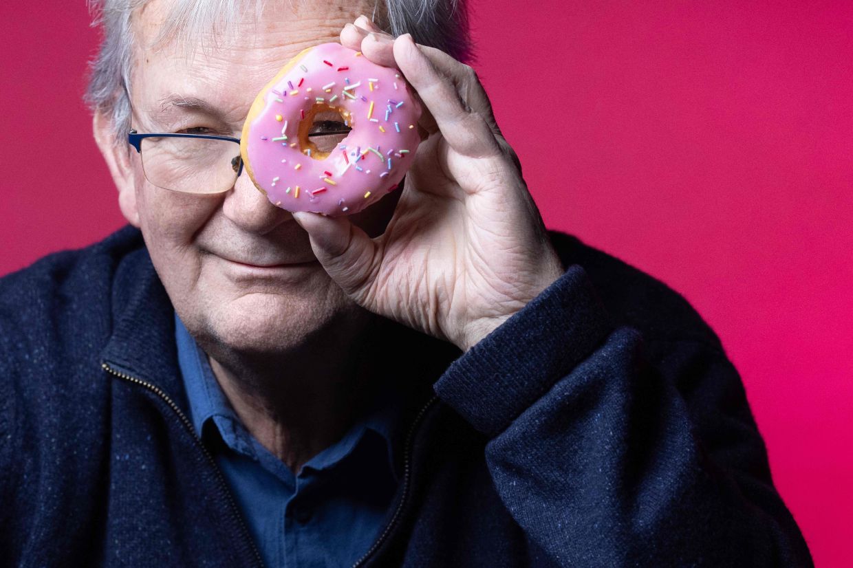 'We're all too rich,' says legendary British photographer Martin Parr ...