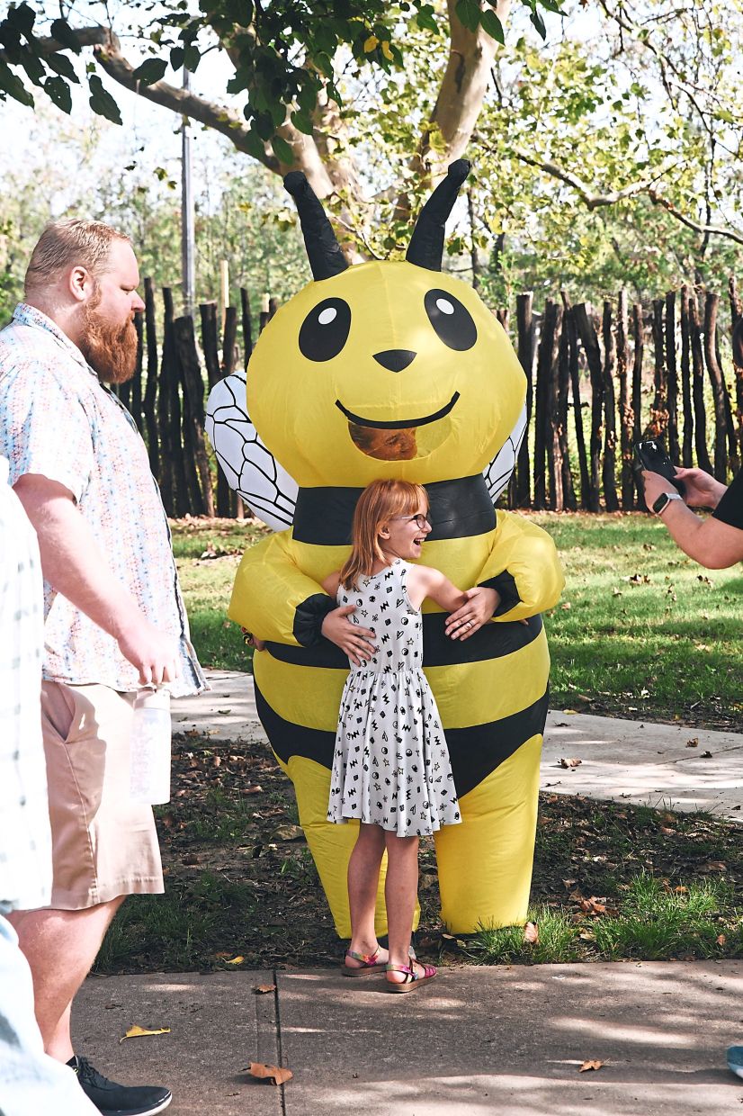 Bee happy: Residents come together to save bees in Kansas | The Star