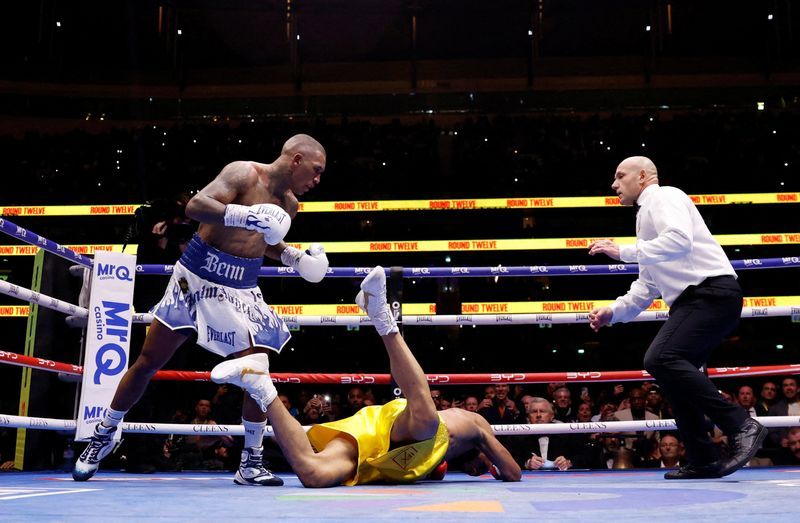 Boxing: Boxing-Benn puts on middleweight masterclass in rematch win ...