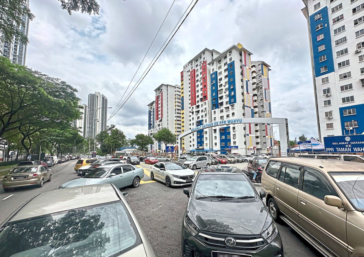 PPR folk push, page and patrol to ease parking woes | The Star