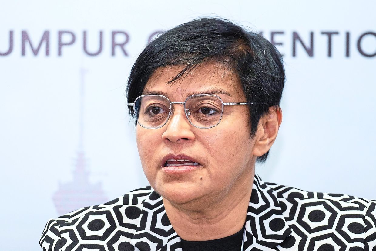 Azam’s future contract to depend on performance | The Star
