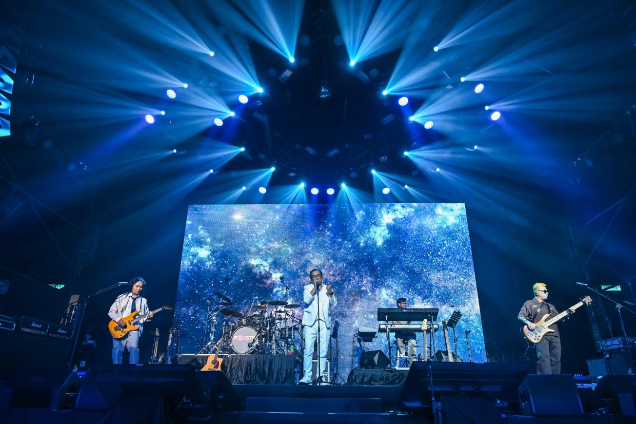 Local music legends Exist celebrate fans with their 'Premium Live ...