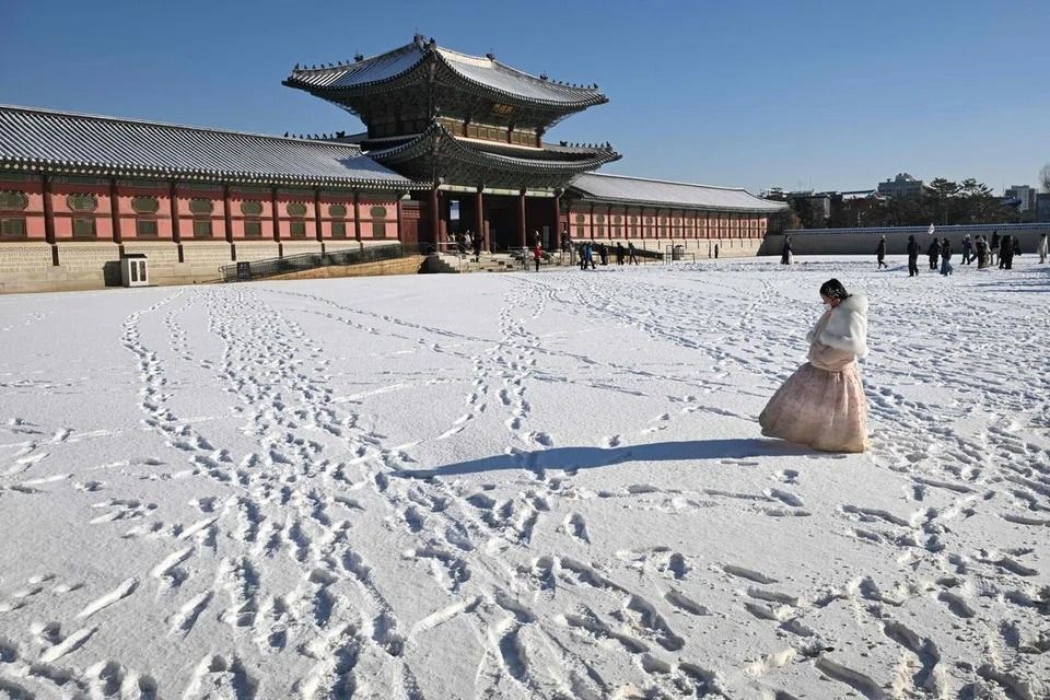 South Korea braces itself for colder weather with temperatures expected ...