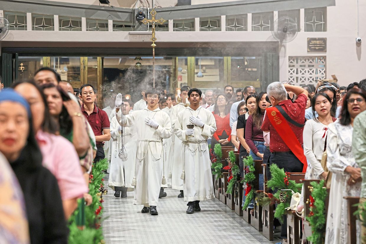 Tidings of Xmas joy and cheer | The Star