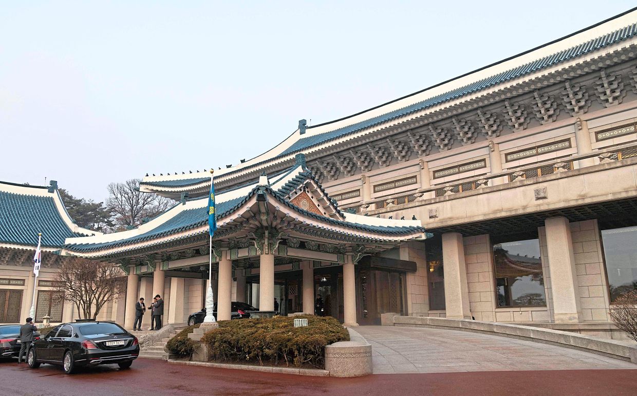 Presidency comes home to historic Cheong Wa Dae | The Star
