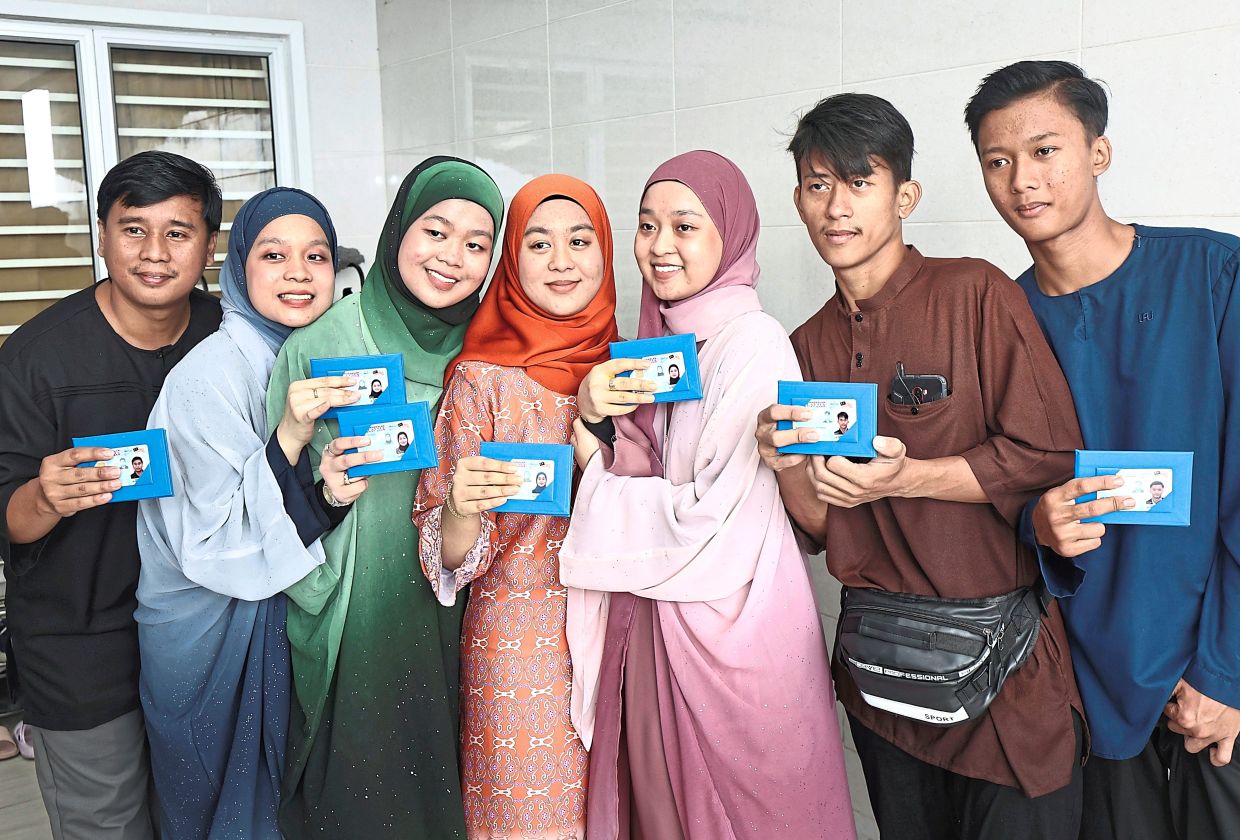 Seven siblings now citizens | The Star