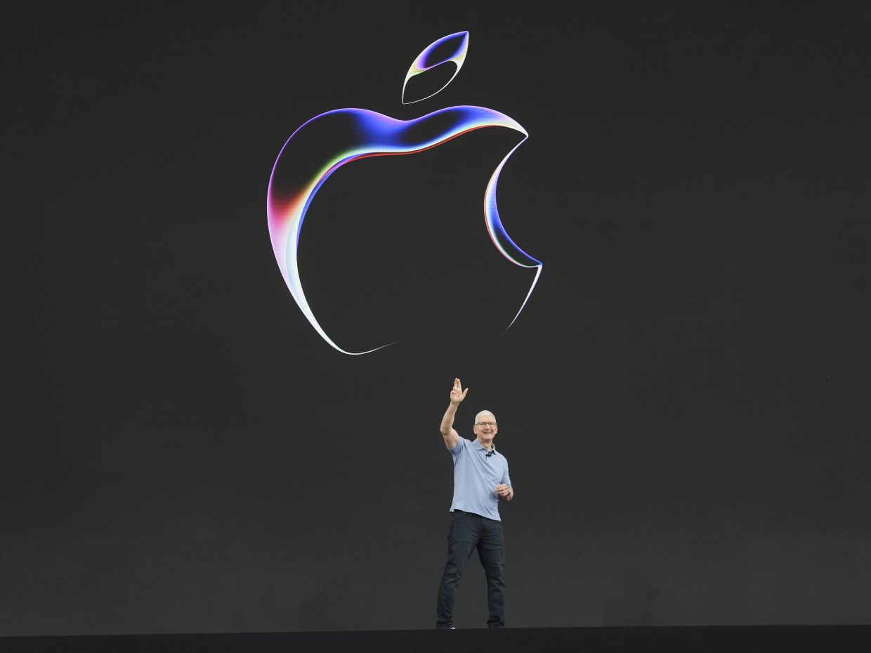 The man who could be Apple’s next CEO | The Star