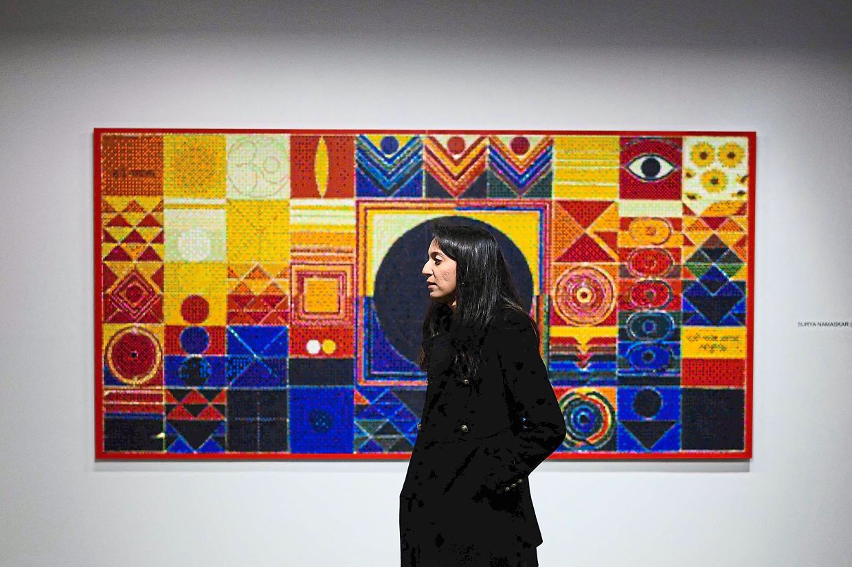 Chinese dissident artist Ai Weiwei makes a long-awaited India debut ...