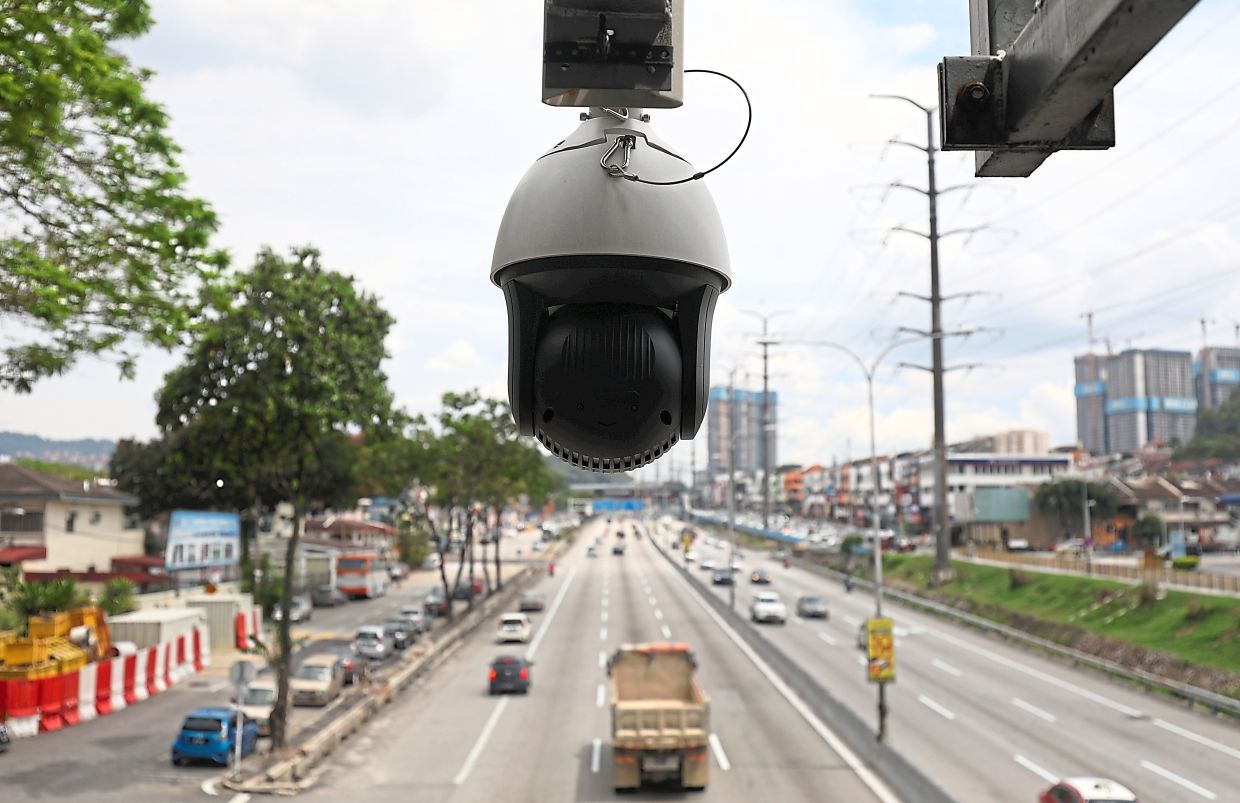 Staff shortage, absence of 24-hour CCTV weaken border security | The Star