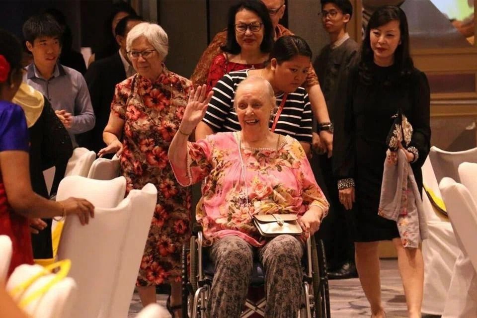 ‘Loved students like her own’: Tributes pour in for beloved former ...