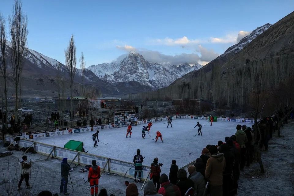 Warmer winters leave Pakistan festival on thin ice | The Star