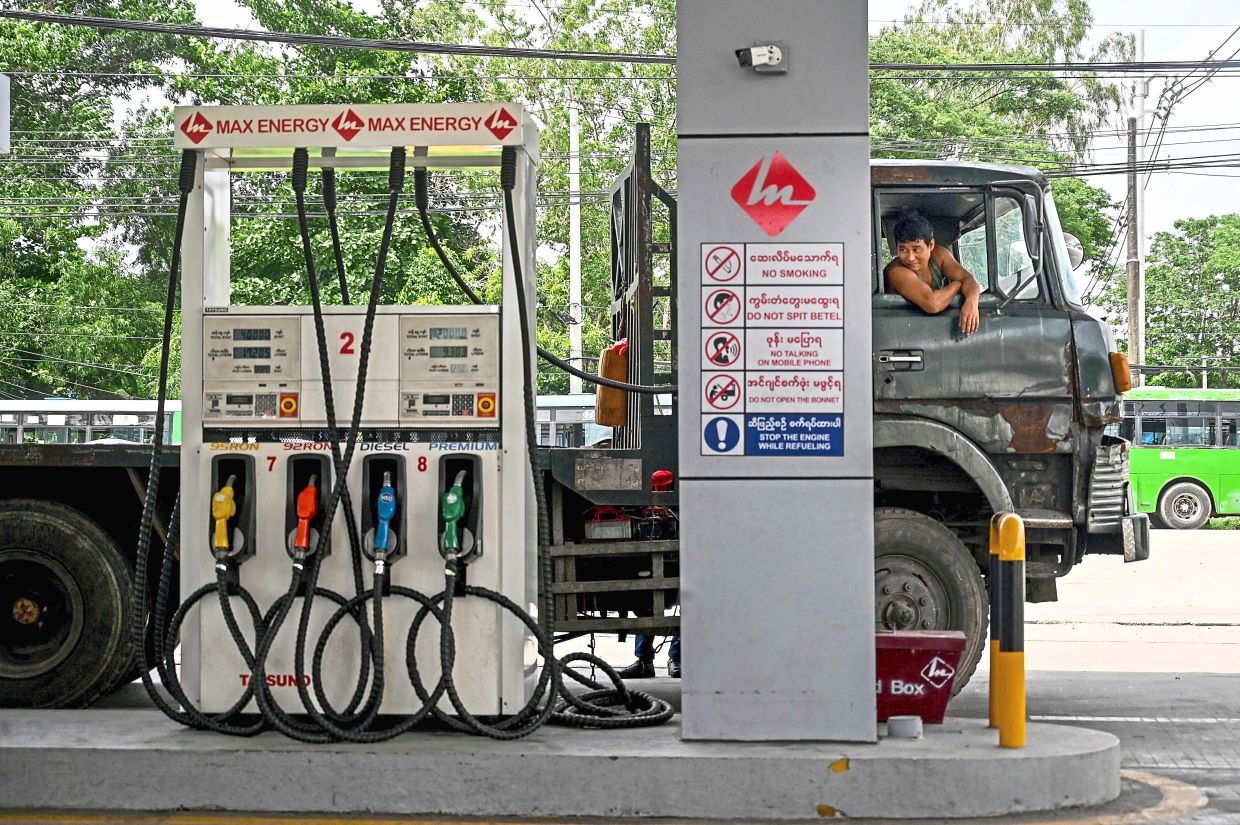 Fuel prices soar in Myanmar amid fuel crisis | The Star