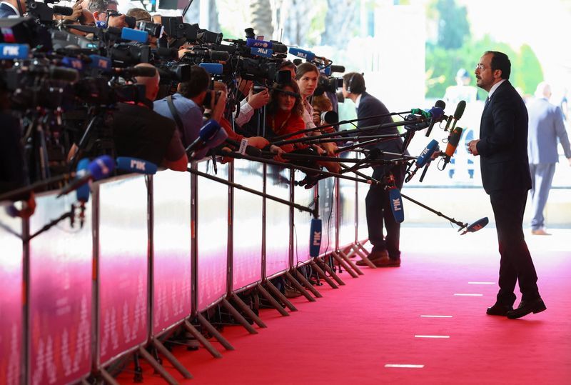 EU to prepare blueprint for mutual assistance pact, amid NATO doubts ...