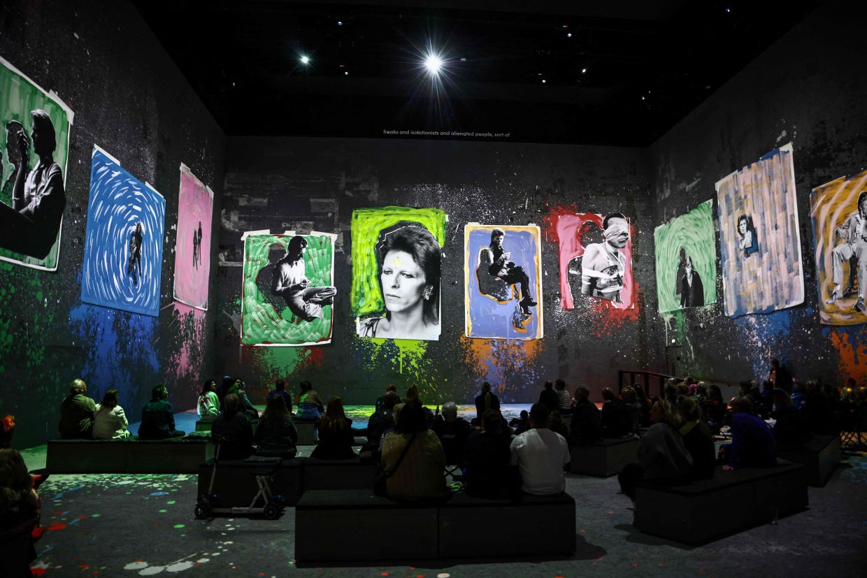 Ziggy Stardust lives on at David Bowie London immersive show | The Star