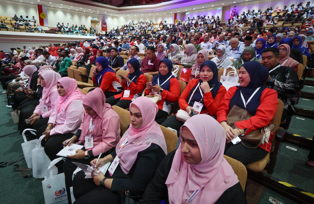 Negri govt continues to mishandle royal crisis, say state Umno wings ...
