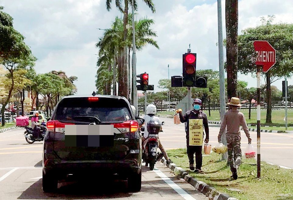 QuickCheck: Can buying fruit from traffic light hawkers land you in ...