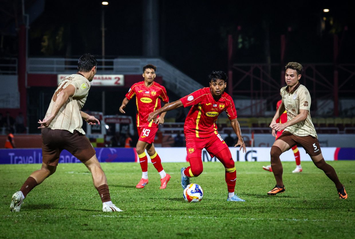 Football: Buriram beat S'gor 3-1 on aggregate, retain Shopee Cup title ...
