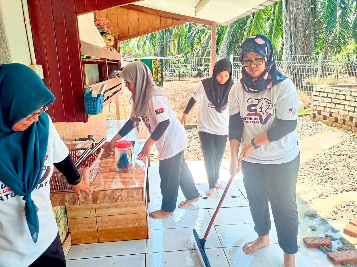 Helping hands change communities | The Star