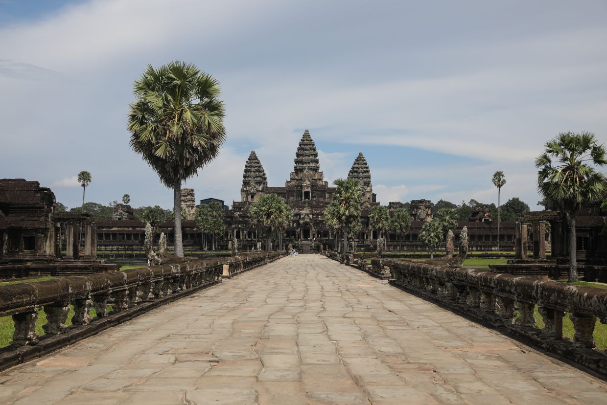 Cambodia's famed Angkor attracts 359,471 international tourists in ...