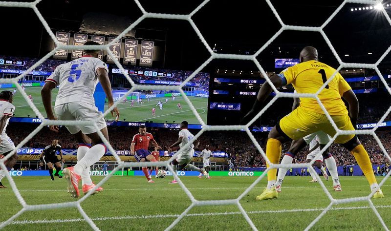 Football: Soccer-Scotland hang on for first World Cup win since 1990 ...