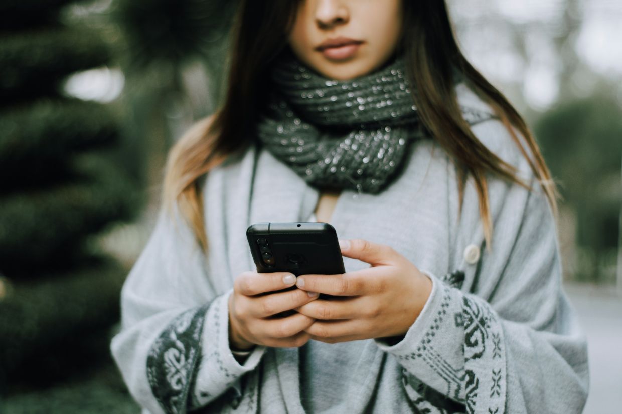 From 'Hello' to heartbreak: How online romance scams trick victims ...
